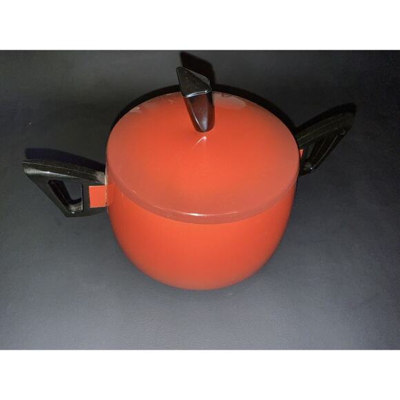 Unbranded | Kitchen | Vintage Mcm Aluminum Lidded Red Pot Pan W Black ...